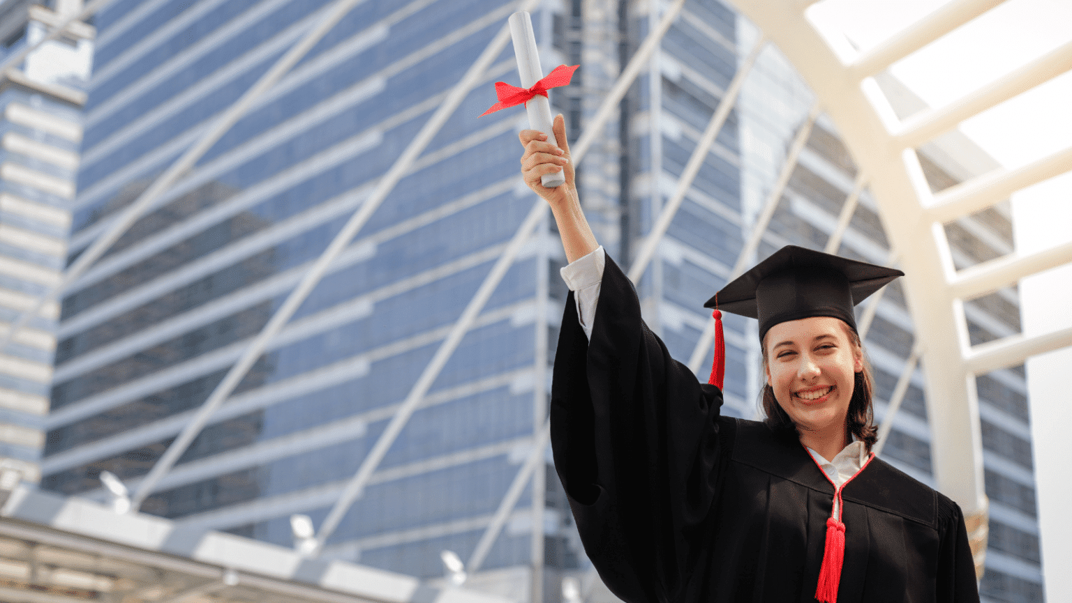 Why is it Still Important to Get a College Degree? | Validgrad