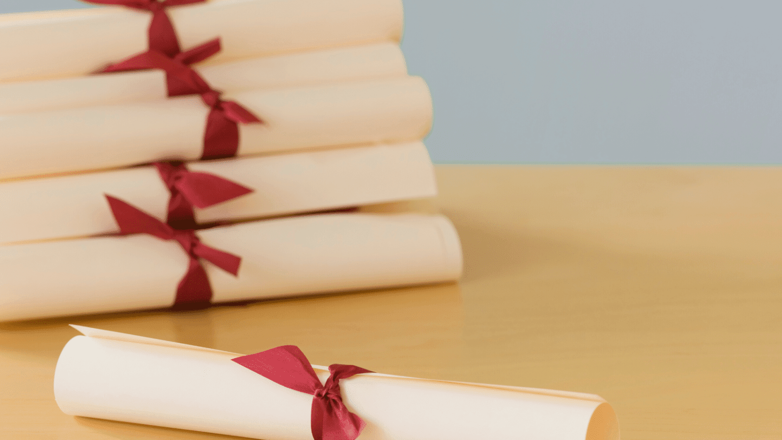 10 Details to Look for in Fake Diplomas | Validgrad